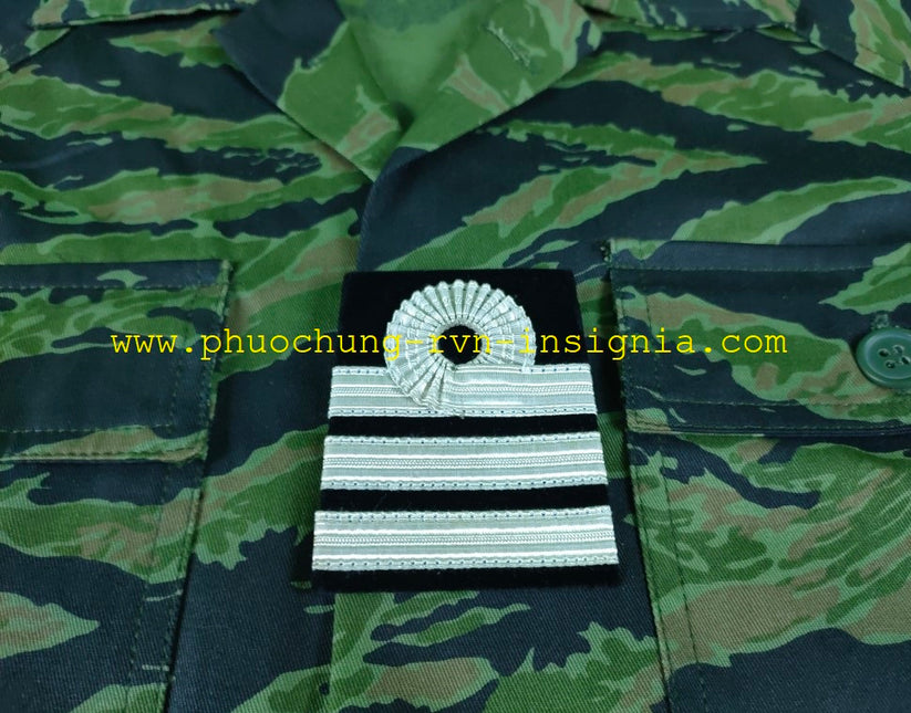 Thuy-Quan Luc-Chien Trung-Ta / VNMC Lt-Colonel Pin On Chest Rank Singl ...